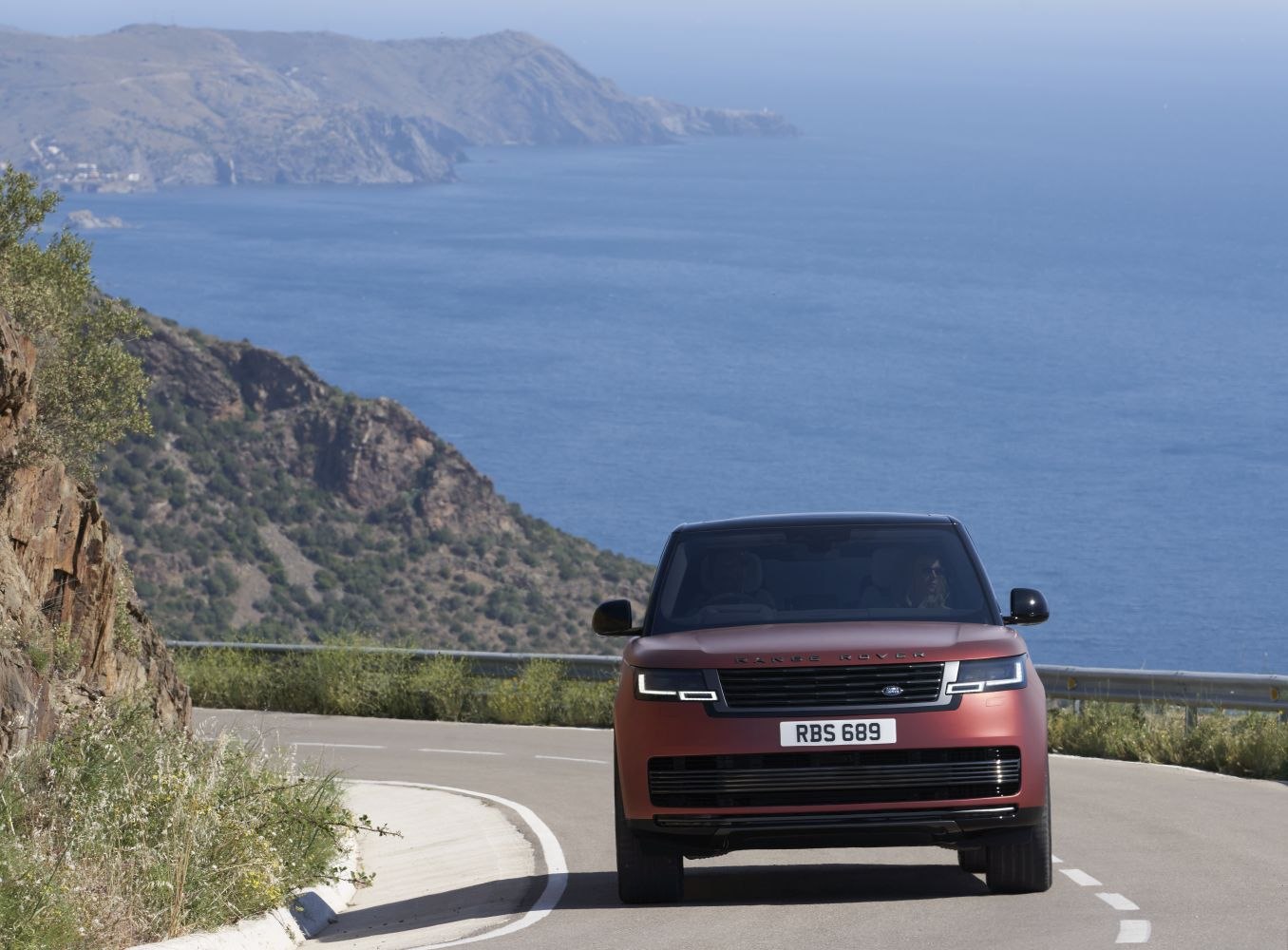 Land Rover Range Rover V SWB 4.4 V8 P530 (530 Hp) AWD Automatic